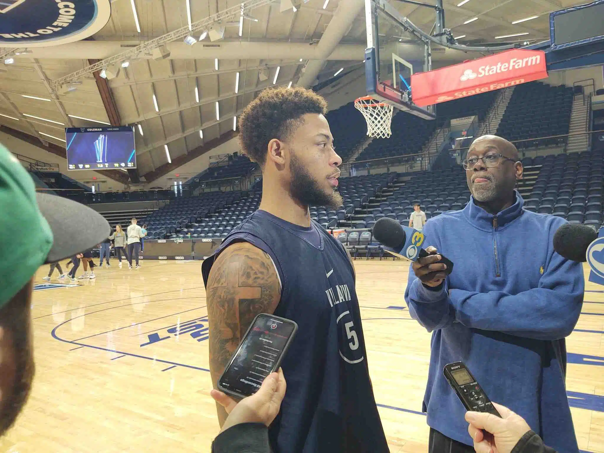 Justin Moore returns to Villanova for the 2023-24 season - Philadelphia ...