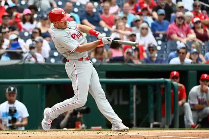 Hey a Win! Phils Snap a 5-Game Losing Streak with 4-2 Win Over ...